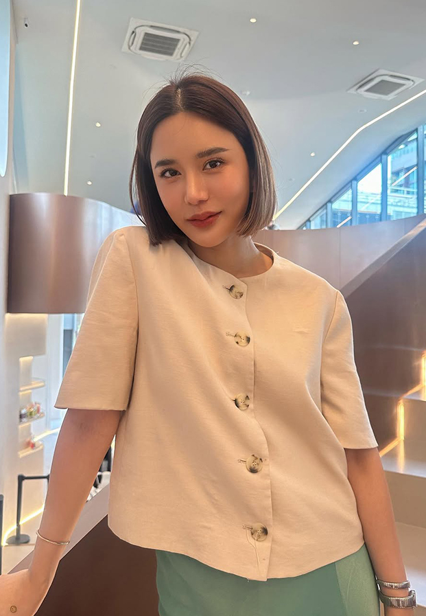 Kana Rinyarat เปิดวาร์ปคะน้า ริญญารัตน์ ดาราหน้าสวย ยิ้มสวยโชว์เสน่ห์