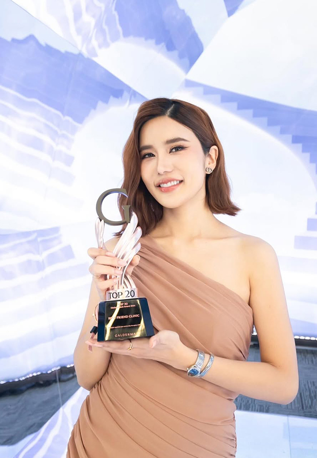 Kana Rinyarat เปิดวาร์ปคะน้า ริญญารัตน์ ดาราหน้าสวย ยิ้มสวยโชว์เสน่ห์