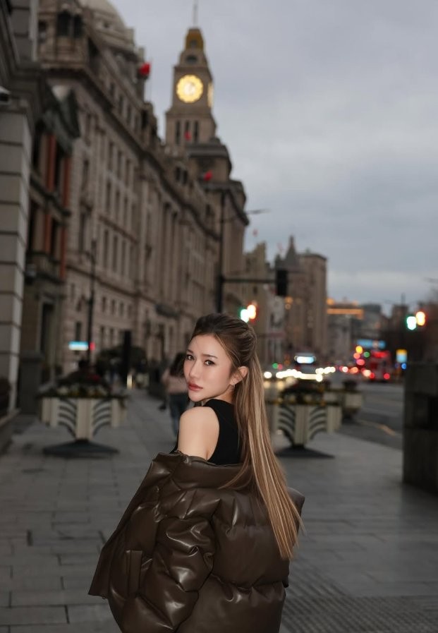 Meena Rewadee เปิดวาร์ปน้องมีนา สาวสวย ทีเด็ด หุ่นแซ่บสุดจัดจ้าน
