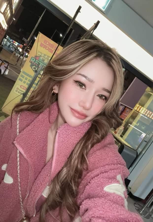 Meena Rewadee เปิดวาร์ปน้องมีนา สาวสวย ทีเด็ด หุ่นแซ่บสุดจัดจ้าน